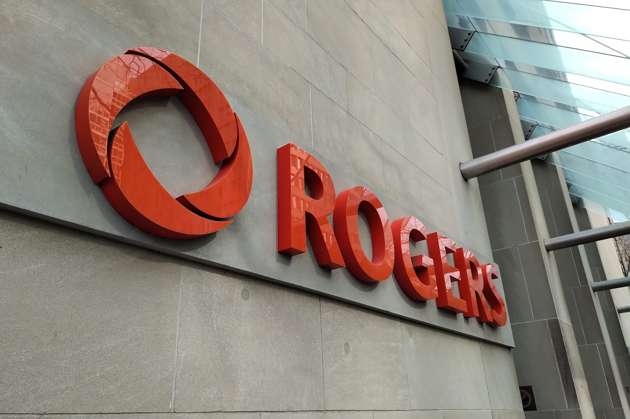 Rogers expands Connected for Success low cost broadband program - Cartt.ca